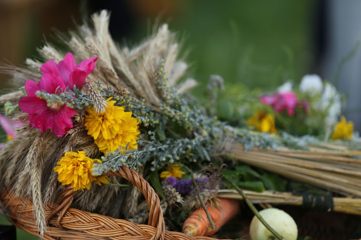 Žolinė – ne tik laisvadienis, bet ir diena, kai išlydima vasara - Dzūkų ...